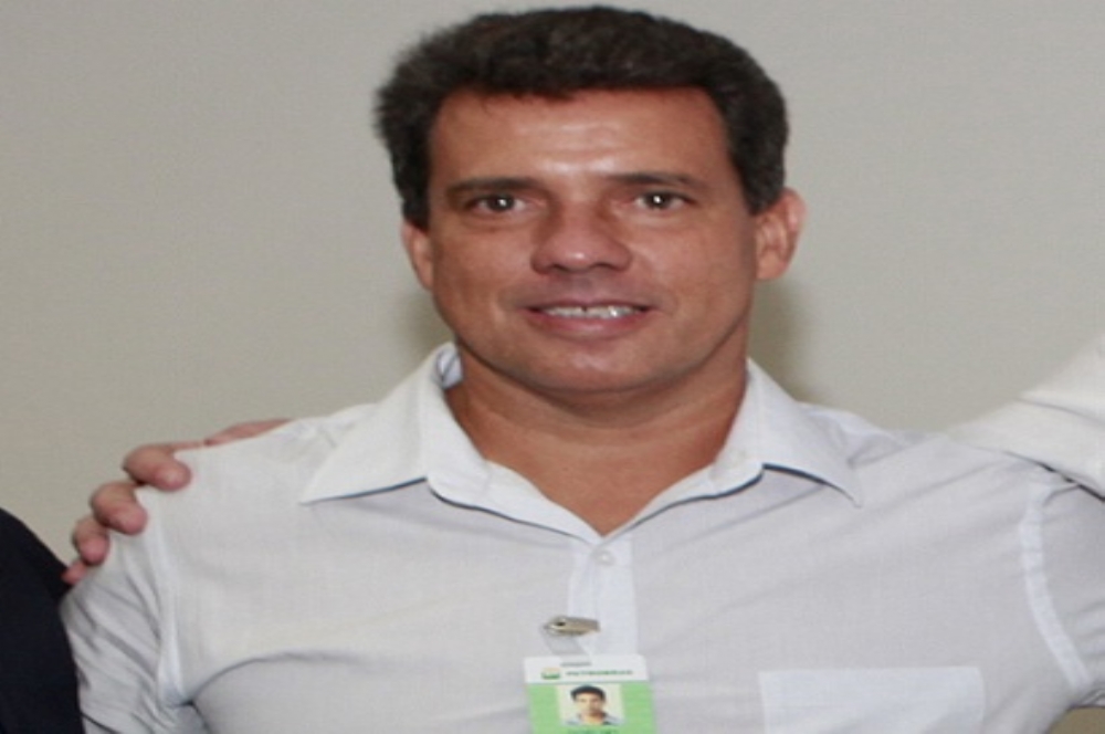 Alexandre Coelho's Instagram, Twitter & Facebook on IDCrawl